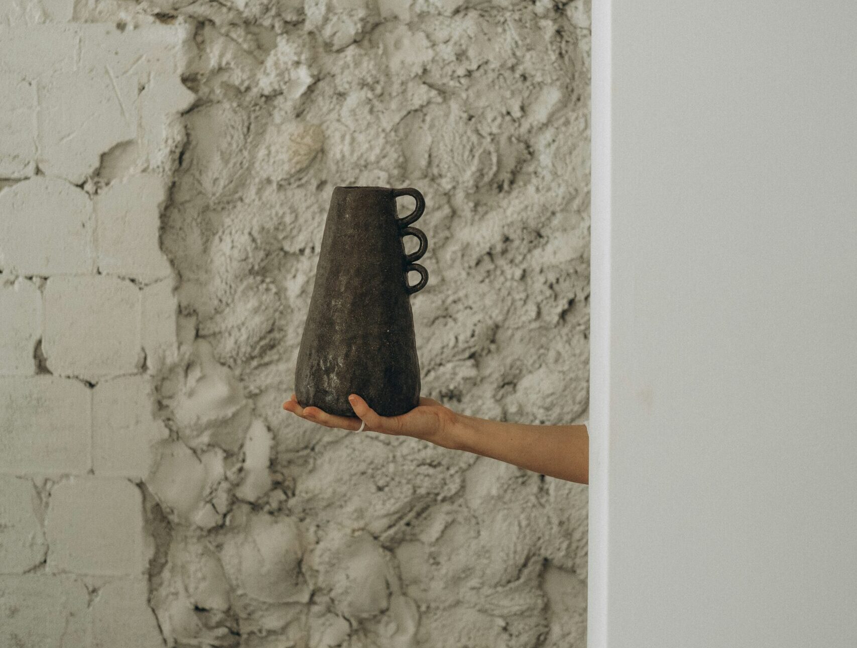 European Visual Practices to Watch in 2026 - Hue & Eye
